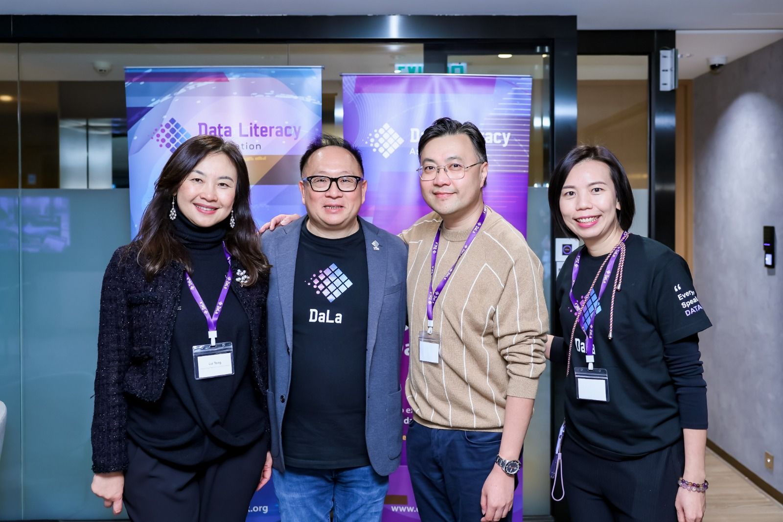 “The Data Divide – Unlocking Business Value from Cross-boundary Data in ...